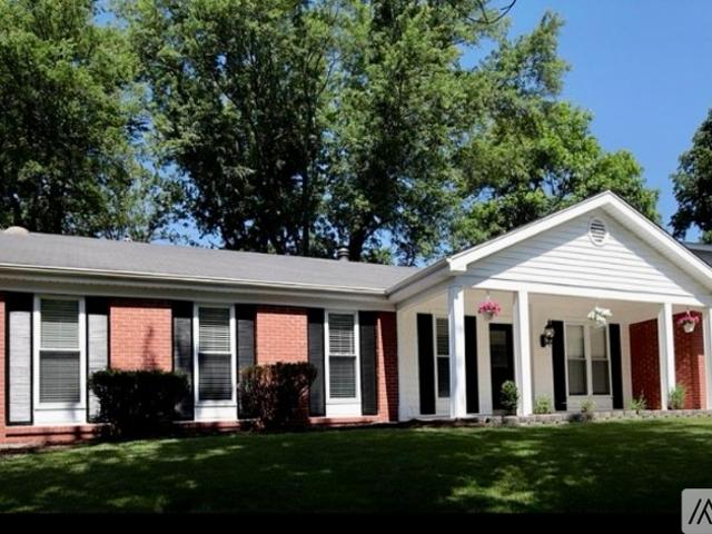 4 BR, 2 BA Apartment 1411 Old Farm Dr, St. Louis, MO 63146