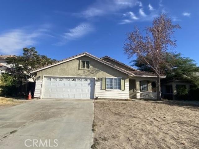 4 BR, 2 BA Apartment 14342 Dartmouth Street, Hesperia, CA 92344