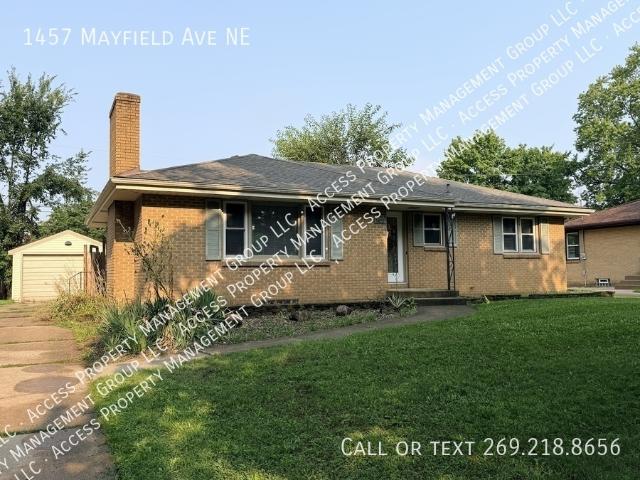 4 BR, 2 BA Apartment 1457 Mayfield Ave NE, Grand Rapids, MI 49505
