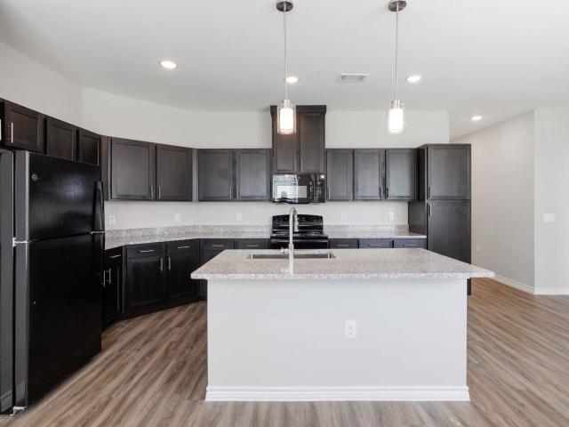 4 BR, 2 BA Apartment 1503 Woody Road Unit 7101, Dallas, TX 75253