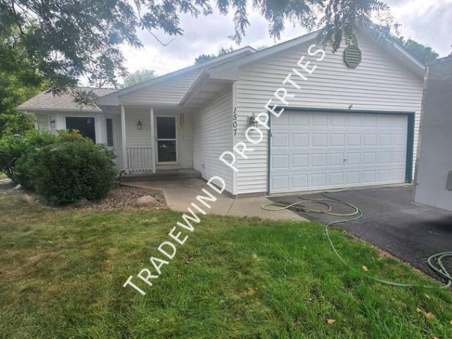 4 BR, 2 BA Apartment 1507 Driving Park Road, Stillwater, MN 55082