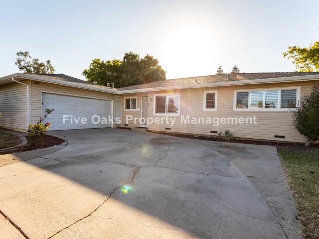 4 BR, 2 BA Apartment 155 Glenn Dr, Folsom, CA 95630