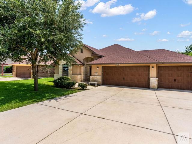 4 BR, 2 BA Apartment 15606 Fox Ln, Selma, TX 78154