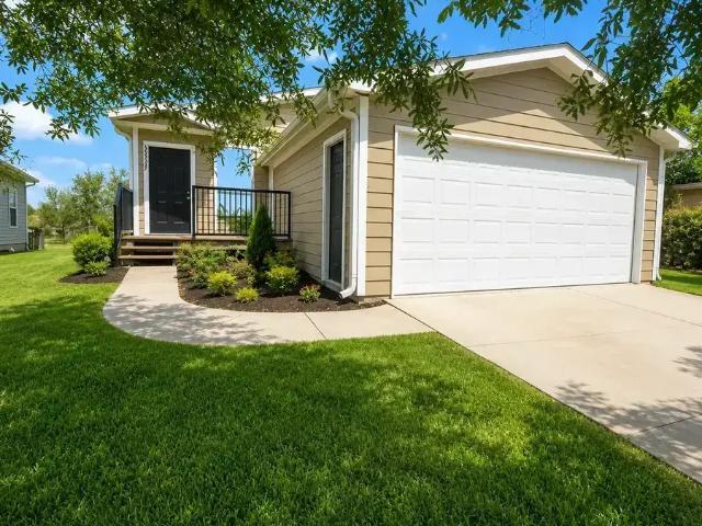 4 BR, 2 BA Apartment 15727 Reddy Lane, Houston, TX 77053