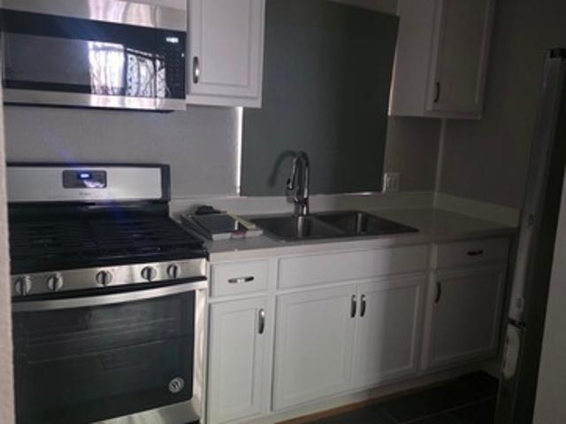 4 BR, 2 BA Apartment 1608 Crown Hill Avenue, Unit 1608, Los Angeles, CA 90026