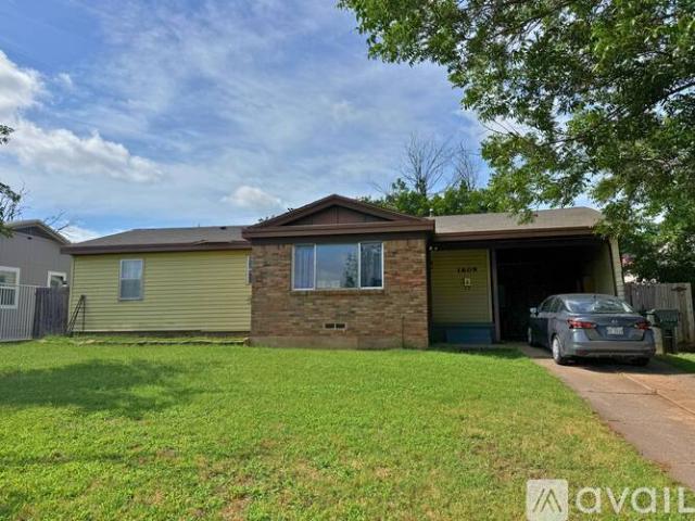 4 BR, 2 BA Apartment 1609 Sunnyside Ln, Wichita Falls, TX 76301