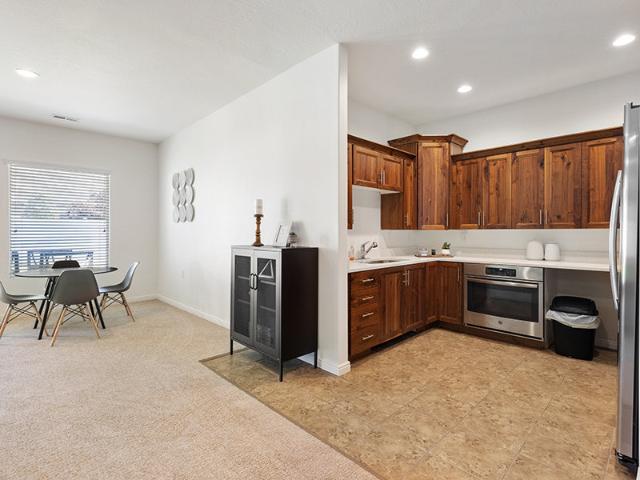 4 BR, 2 BA Apartment 160 East 800 South Unit E E332, Brigham City, UT 84302