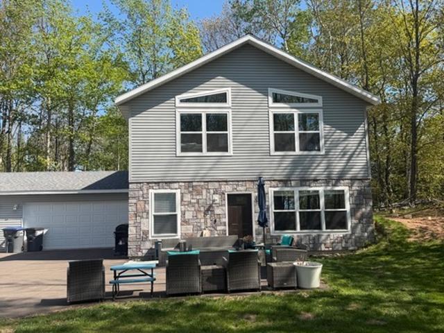 4 BR, 2 BA Apartment 1611 Linzie Road, Unit A, Duluth, MN 55811