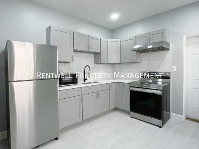 4 BR, 2 BA Apartment 1614 Edgley St, Philadelphia, PA 19121