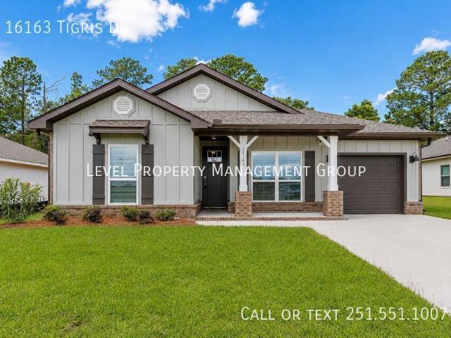4 BR, 2 BA Apartment 16163 Tigris Dr, Fairhope, AL 36532