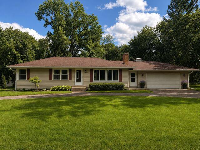 4 BR, 2 BA Apartment 16525 Tonkaway Road, Minnetonka, MN 55345