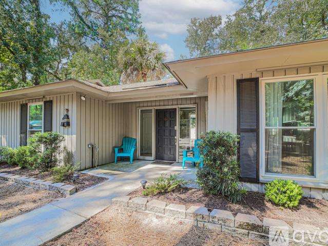 4 BR, 2 BA Apartment 16 Pelican Street, Hilton Head Island, SC 29928