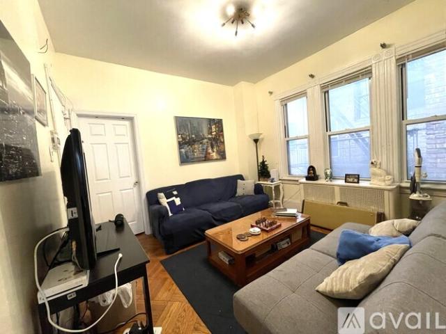 4 BR, 2 BA Apartment 16 Tonnele Ave, Jersey City, NJ 07306