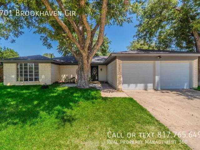 4 BR, 2 BA Apartment 1701 Brookhaven Cir, Bedford, TX 76022