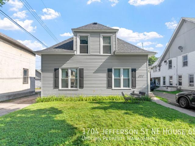 4 BR, 2 BA Apartment 1704 Jefferson St NE House 653, Minneapolis, MN 55413