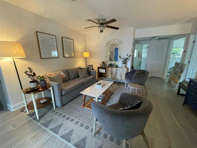 4 BR, 2 BA Apartment 1704 South Lois Avenue, Tampa, FL 33629
