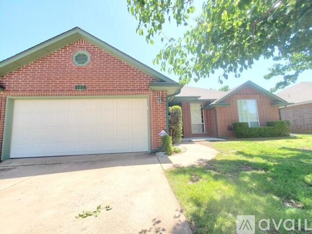 4 BR, 2 BA Apartment 1716 NW 174th St, Edmond, OK 73012