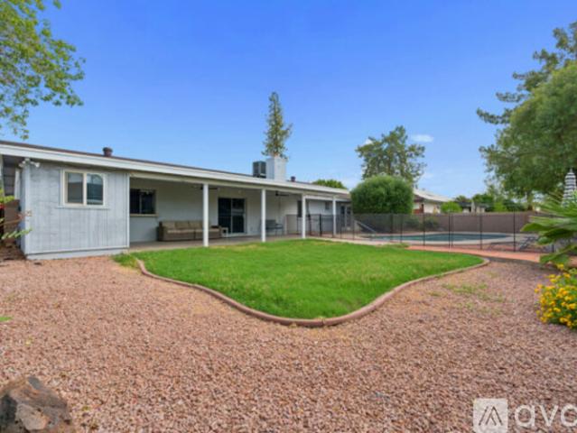 4 BR, 2 BA Apartment 1717 East Hale Street, Mesa, AZ 85203