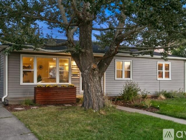4 BR, 2 BA Apartment 1718 South Elm Street, Denver, CO 80222