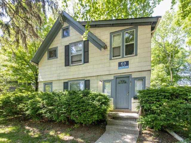 4 BR, 2 BA Apartment 1825 Hill, Ann Arbor, MI 48104