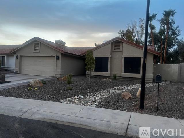 4 BR, 2 BA Apartment 18848 N 73rd Dr, Glendale, AZ 85308