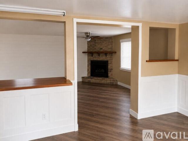 4 BR, 2 BA Apartment 1909 North Main Street, Flagstaff, AZ 86004
