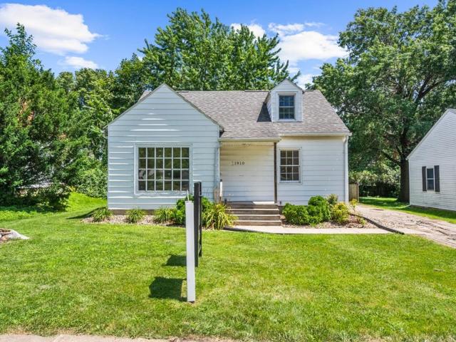 4 BR, 2 BA Apartment 1910 Iowa Street Unit 1910 Iowa St, Cedar Falls, IA 50613