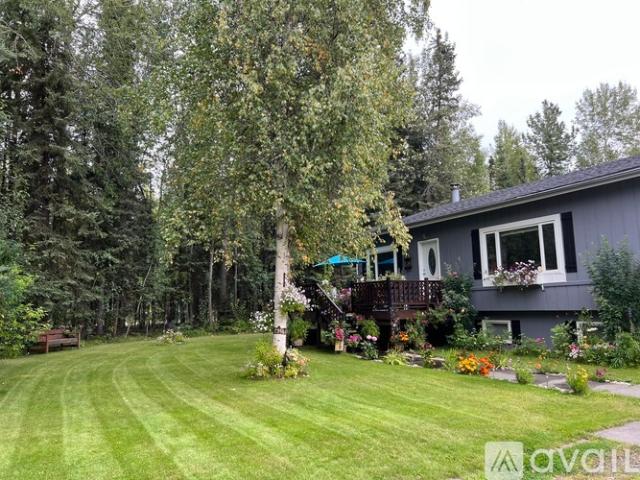 4 BR, 2 BA Apartment 1931 E Athena Cir, North Pole, AK 99705