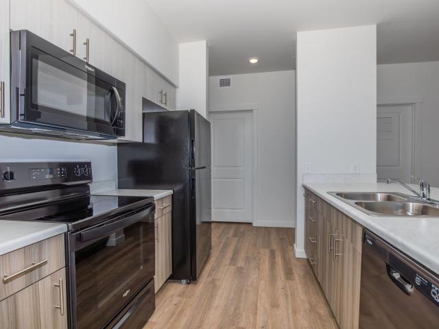 4 BR, 2 BA Apartment 19422 Mountain Highway East Unit E304, Spanaway, WA 98387