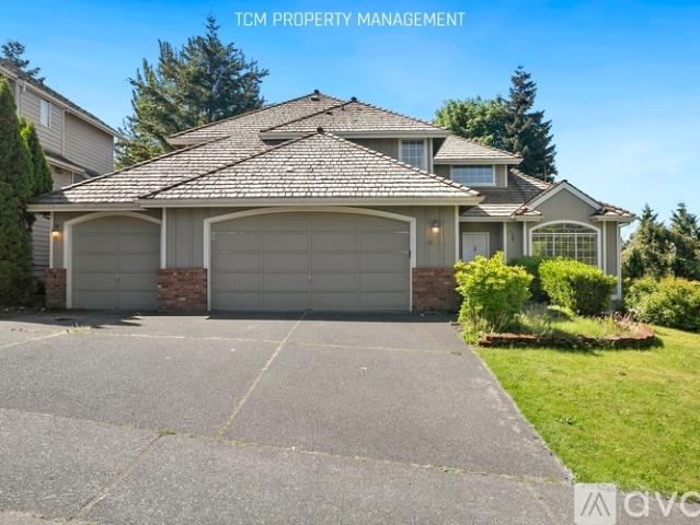 4 BR, 2 BA Apartment 10103 SE 225th Pl, Kent, WA 98031