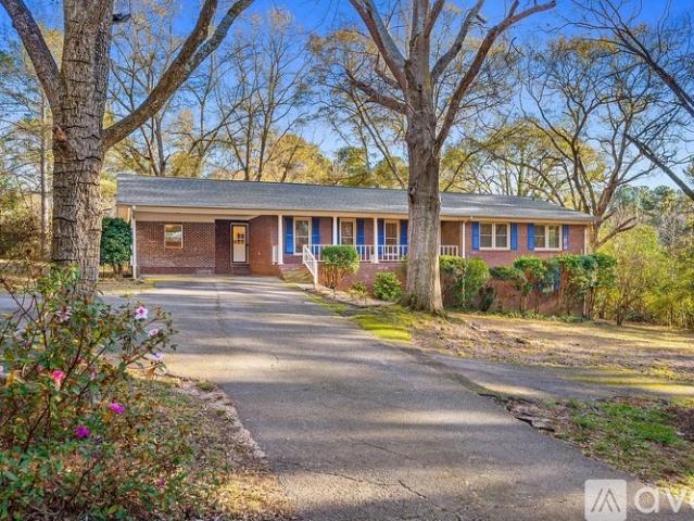 4 BR, 2 BA Apartment 101 Fisher Dr, Hartwell, GA 30643