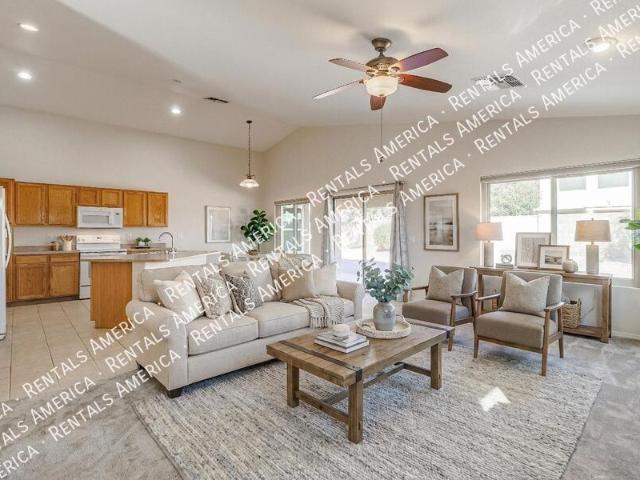 4 BR, 2 BA Apartment 10464 E Jan Cir, Mesa, AZ 85209