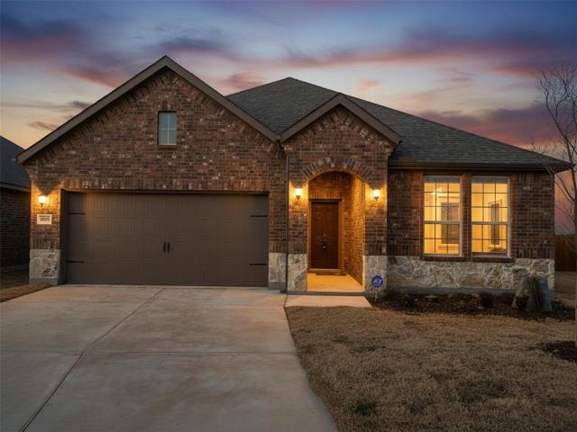 4 BR, 2 BA Apartment 11005 Mustang Trail, Aubrey, TX 76227