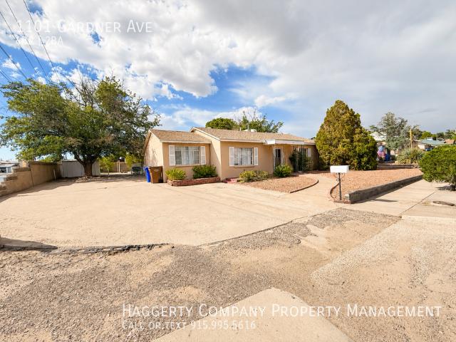 4 BR, 2 BA Apartment 1101 Gardner Ave, Las Cruces, NM 88001