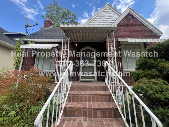 4 BR, 2 BA Apartment 1105 S 700 E, Salt Lake City, UT 84105