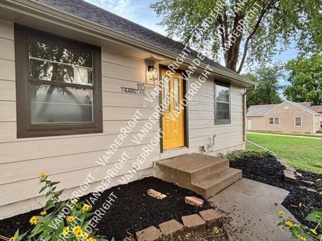 4 BR, 2 BA Apartment 1113 S Blauvelt Ave, Sioux Falls, SD 57105