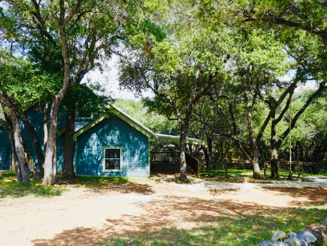 4 BR, 2 BA Apartment 111 Rolling Hills Dr, Spicewood, TX 78669