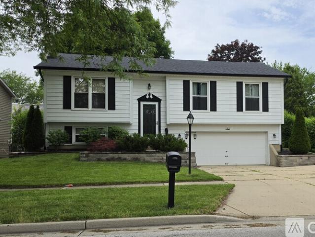 4 BR, 2 BA Apartment 112 Deerpath Drive, Vernon Hills, IL 60061