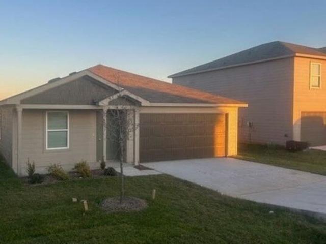 4 BR, 2 BA Apartment 117 Bluebonnet Way, Granbury, TX 76048