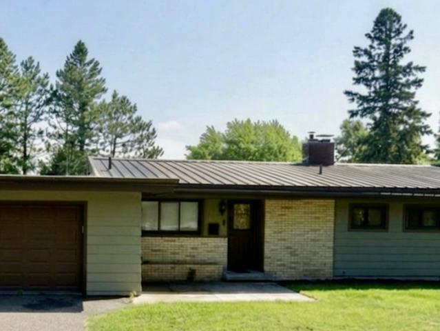 4 BR, 2 BA Apartment 114 West Buffalo Street, Duluth, MN 55811
