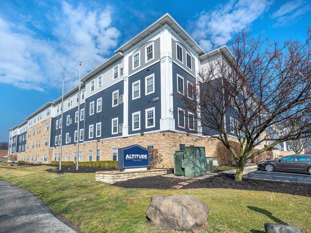 4 BR, 2 BA Apartment 1150 Kinnear Rd Unit Private Priced By Bed, Columbus, OH 43212