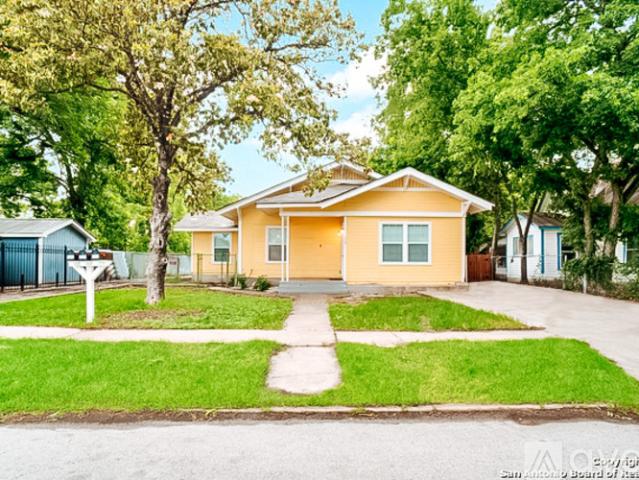 4 BR, 2 BA Apartment 115 Chicago Blvd, Unit 102, San Antonio, TX 78210