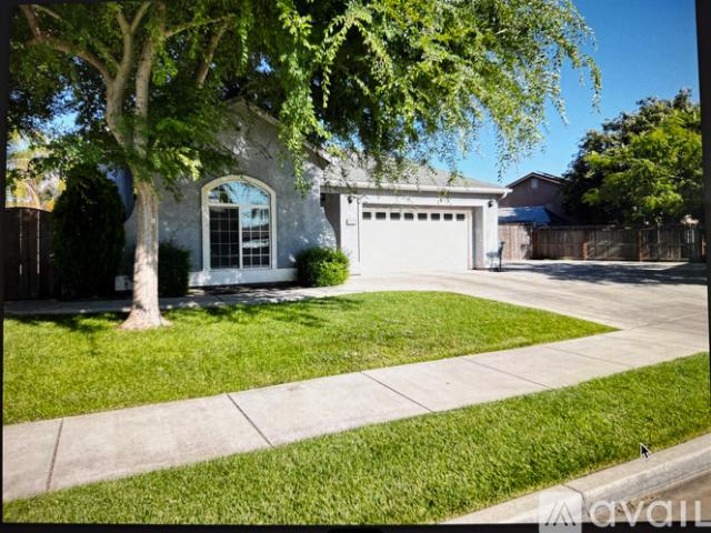 4 BR, 2 BA Apartment 1160 Hamlin Way, Lindsay, CA 93247