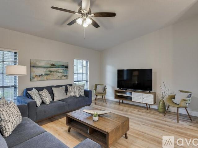 4 BR, 2 BA Apartment 11622 Cotillion Dr, Dallas, TX 75228