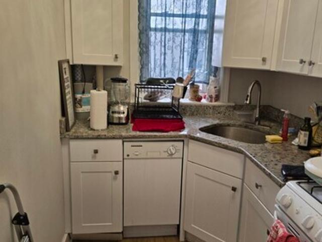 4 BR, 2 BA Apartment 1193 Commonwealth Ave, Unit 1, Boston, MA 02134