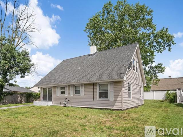 4 BR, 2 BA Apartment 11 Sedgwick Ln, Unit SFH, Willingboro, NJ 08046