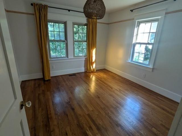 4 BR, 2 BA Apartment 123 West Faris Road, Greenville, SC 29605