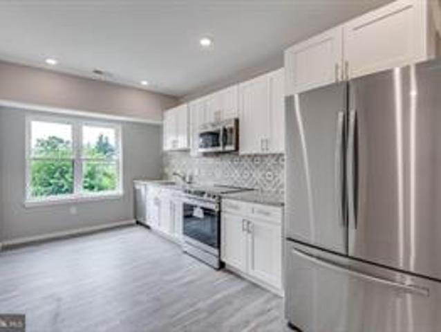 4 BR, 2 BA Apartment 1225 W Dauphin St, Philadelphia, PA 19133