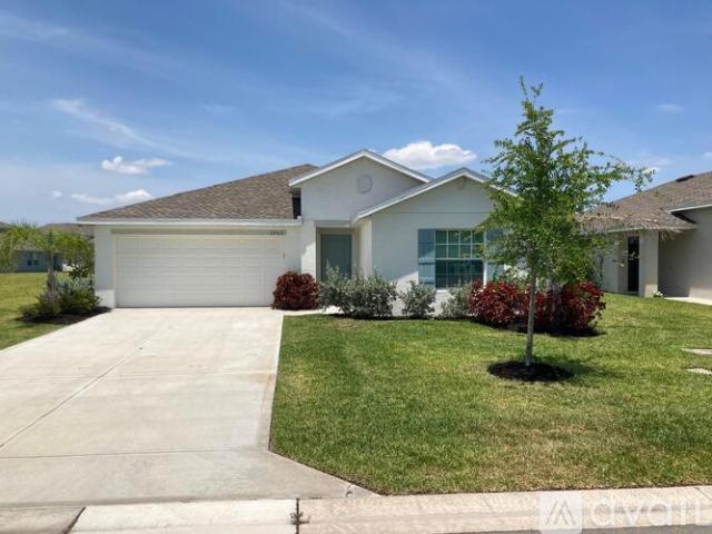 4 BR, 2 BA Apartment 12312 Amber Waves Rd, Lehigh Acres, FL 33974