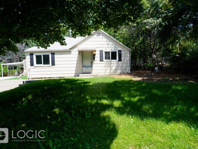 4 BR, 2 BA Apartment 1238 Oak St Front, Ogden, UT 84401